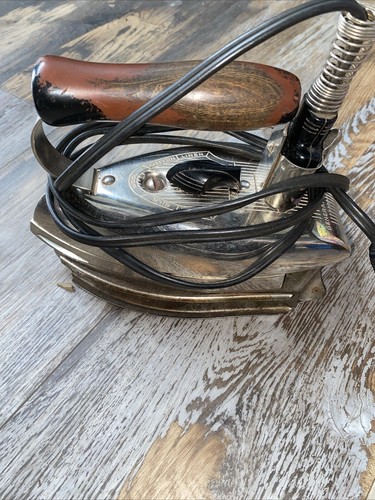 Vintage General Electric Iron, Cat. No. 116F12, 700 Watts | eBay