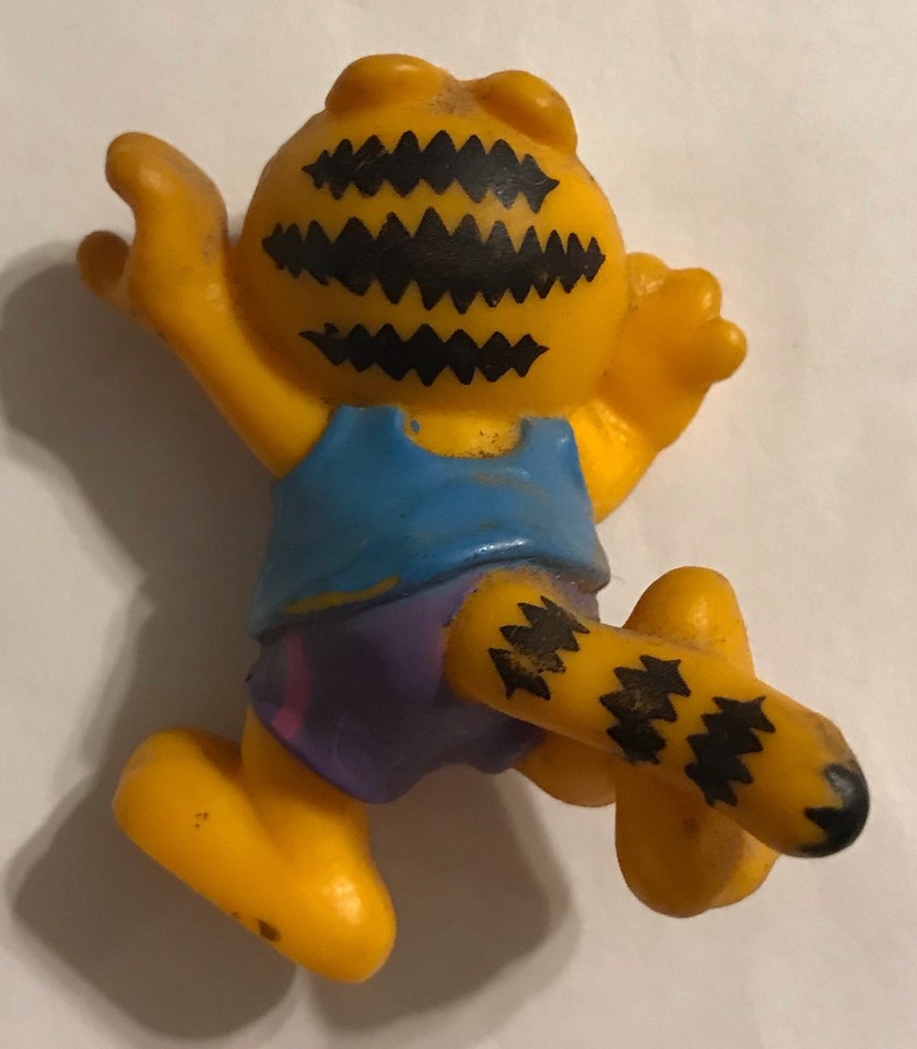 Garfield Jumping Garfield in Shorts 2 Inch PVC Figure 1981 United ...