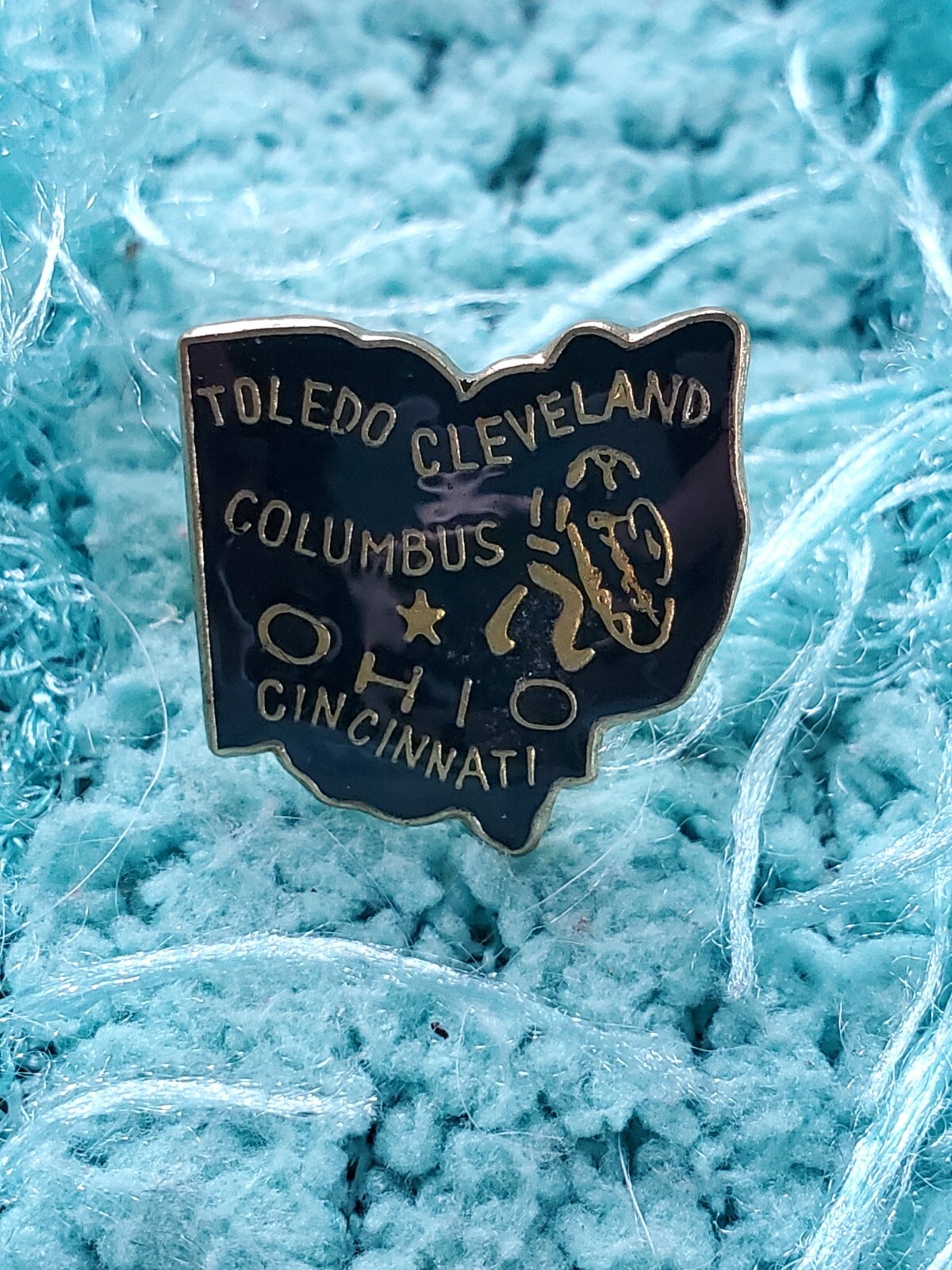 OHIO STATE ENAMEL LAPEL PIN. CINCINNATI COLUMBUS TOLEDO CLEVELAND Tie ...