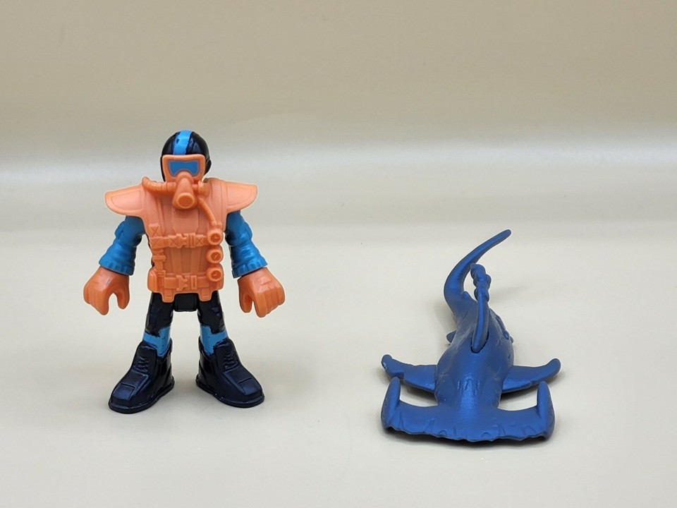 2019 Imaginext Deep Sea Shark Sub w/3" Inch Diver Action Figure | eBay