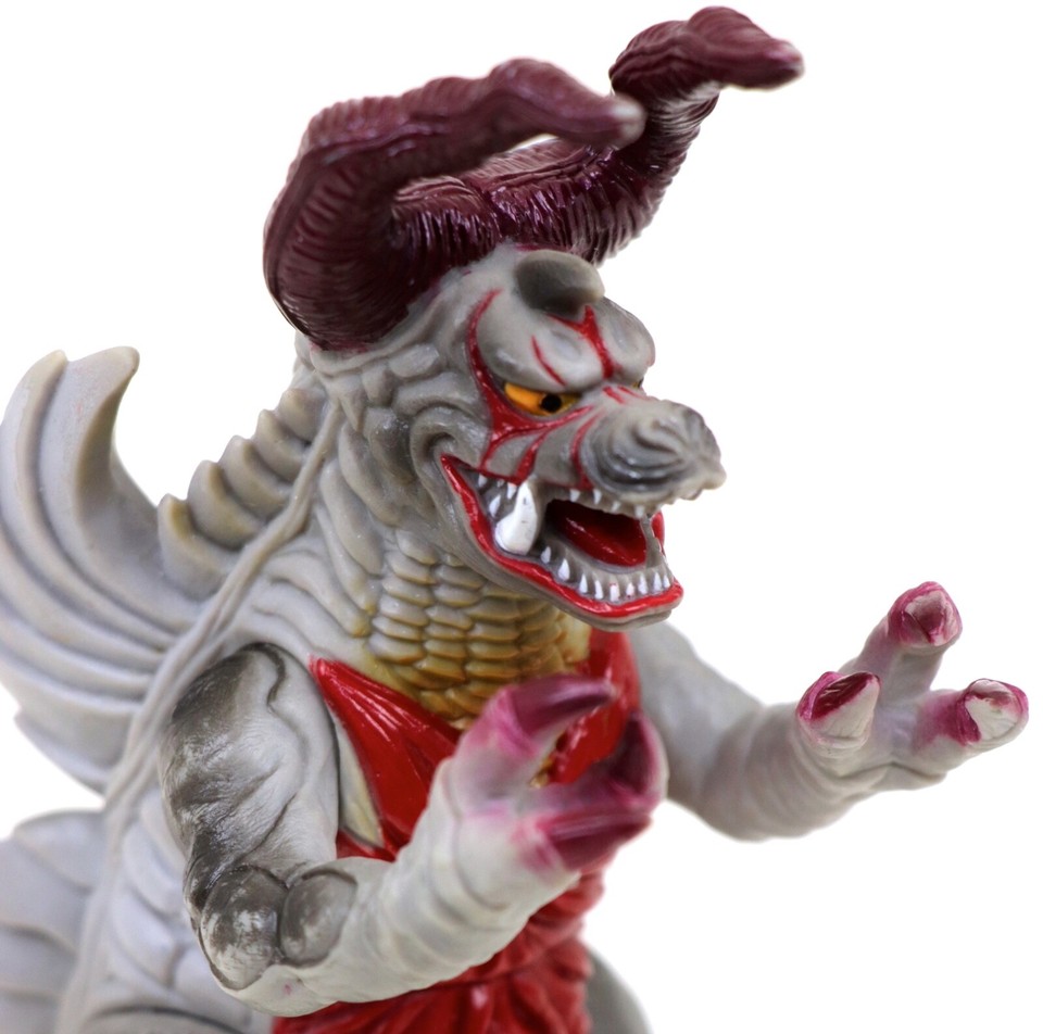 Ultra Monster Ultraman Kaiju SUPER PAZUZU 1999 Sofvi Figure H6.89in ...