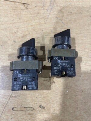 LOT OF 2 ON/OFF SWITCHES WITH ZB2-BE101 BLOCKS B173 | eBay