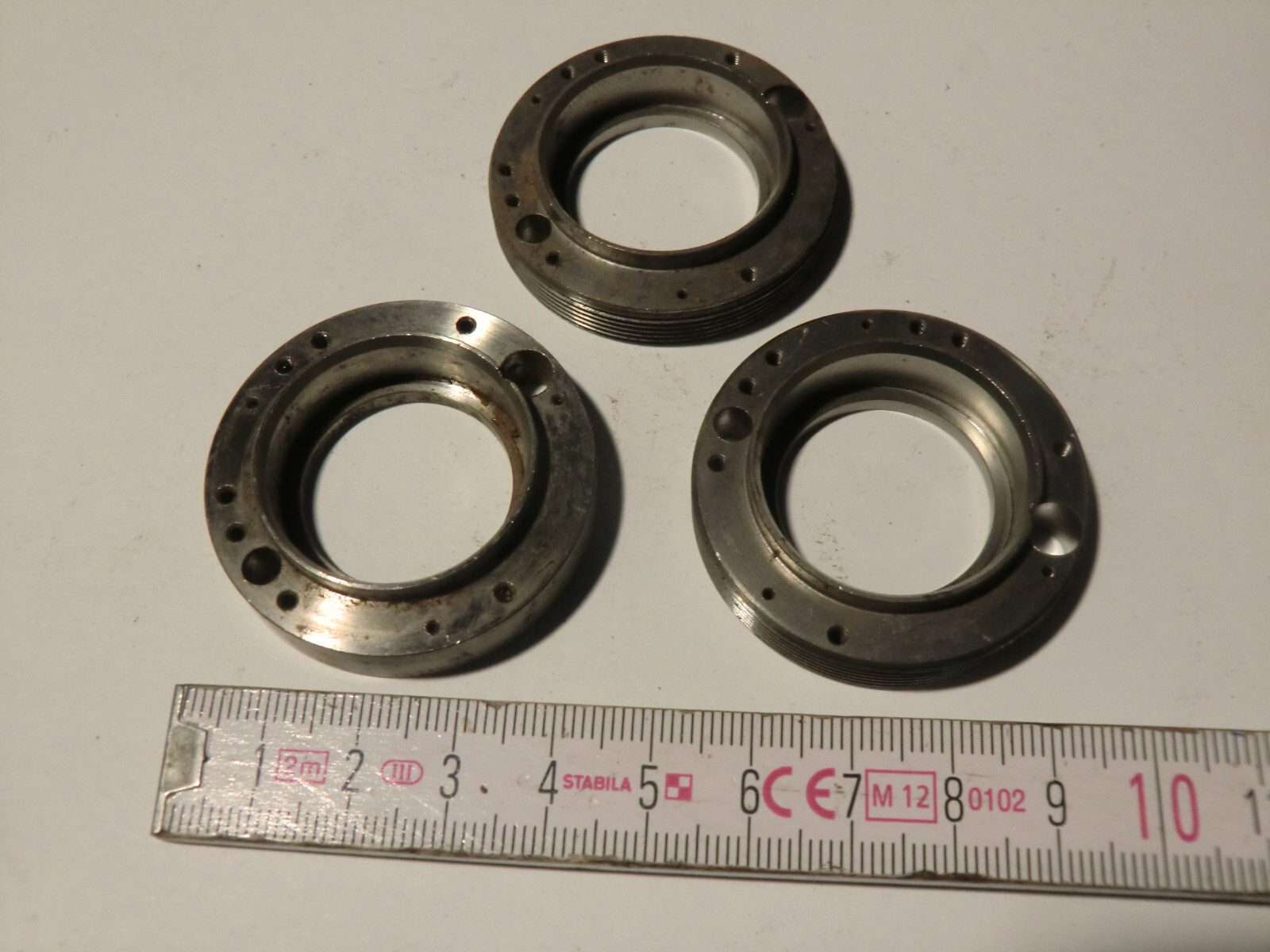 Titan Scheibe/Bund Ti-6Al-4V Ø 42x22x10mm Bund Rundmaterial Reststück ...