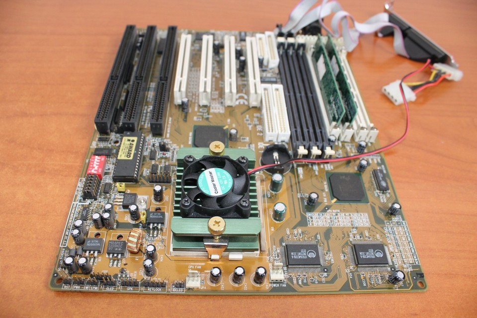 PC VINTAGE - Pentium 200 MMX / 32 Mb RAM / S3 4Mb PCI - RETRO COMPUTER ...