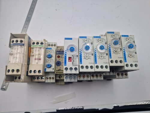 lot 9x CROUZET TK2R1 Time Delay Relay TUR3 MLR1 SCHNEIDER RE7R13BU ...