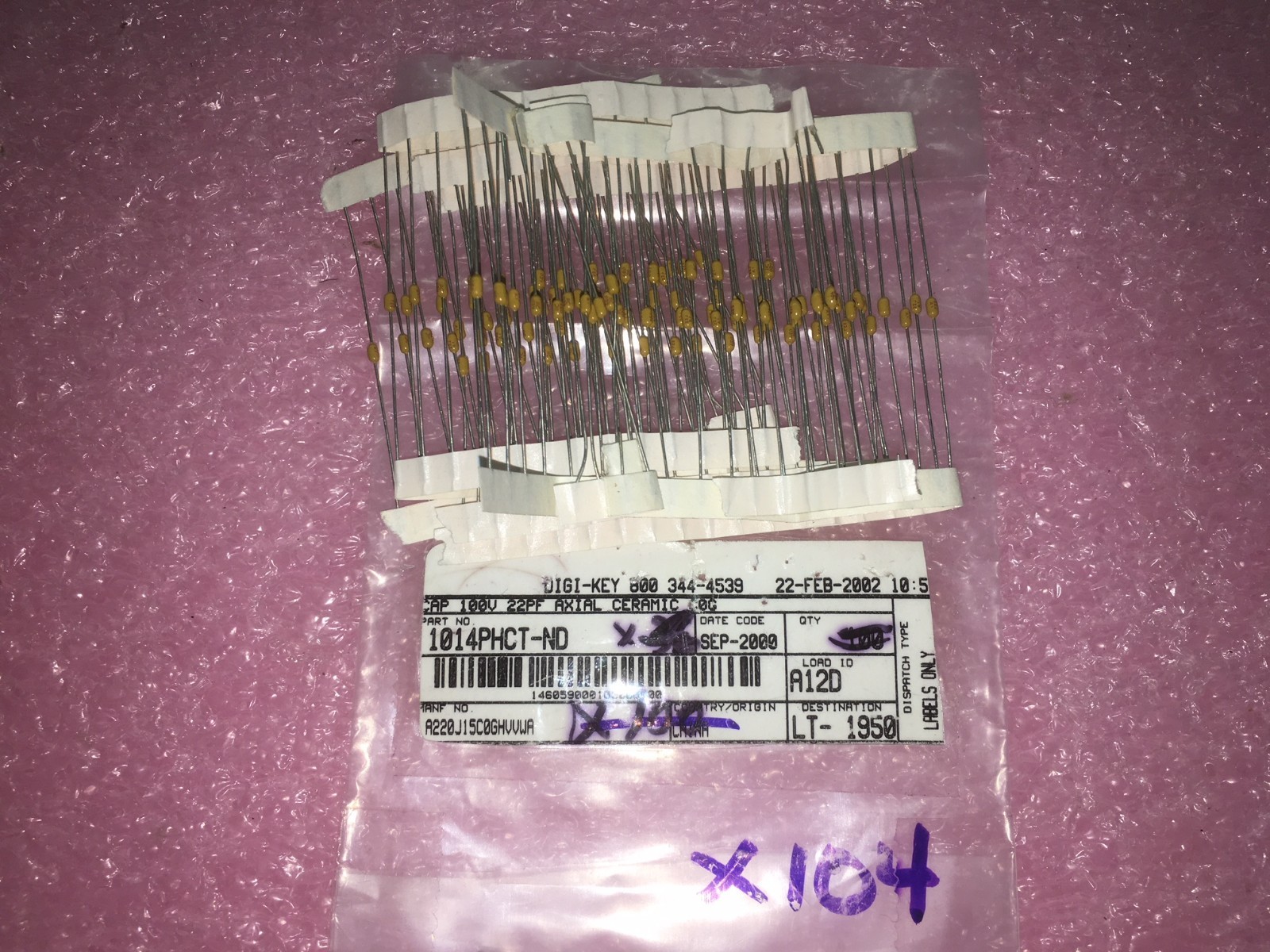 (104 PIECE LOT) A220J15C0GHVVWA VISHAY CAP CER 22PF 100V C0G/NP0 AXIAL ...