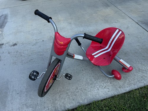 Razor FlashRider 360 Tricycle With Sparks - Red 16” Front Wheels Ride ...