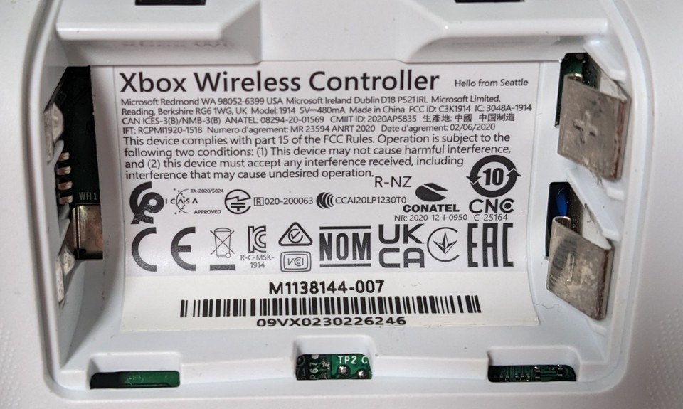 Official Microsoft Xbox Wireless Controller for Series X/S & PC - Shock ...