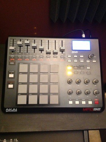 Akai Professional MPD32 USB/Midi MPC Pad Controller for sale online | eBay