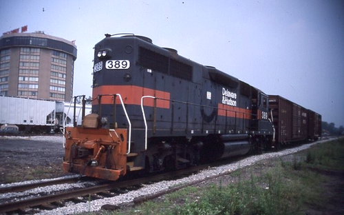 DELWARE & HUDSON RR 1988 slide. D&H GP40 on NYSW local freight ...