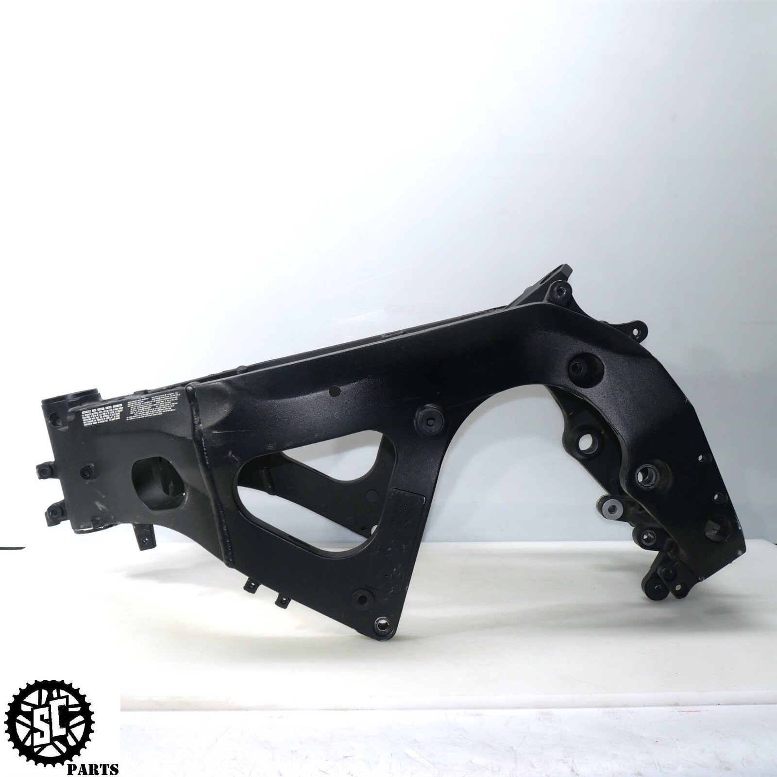06 07 SUZUKI GSXR 600 MAIN FRAME CHASSIS *S* | eBay