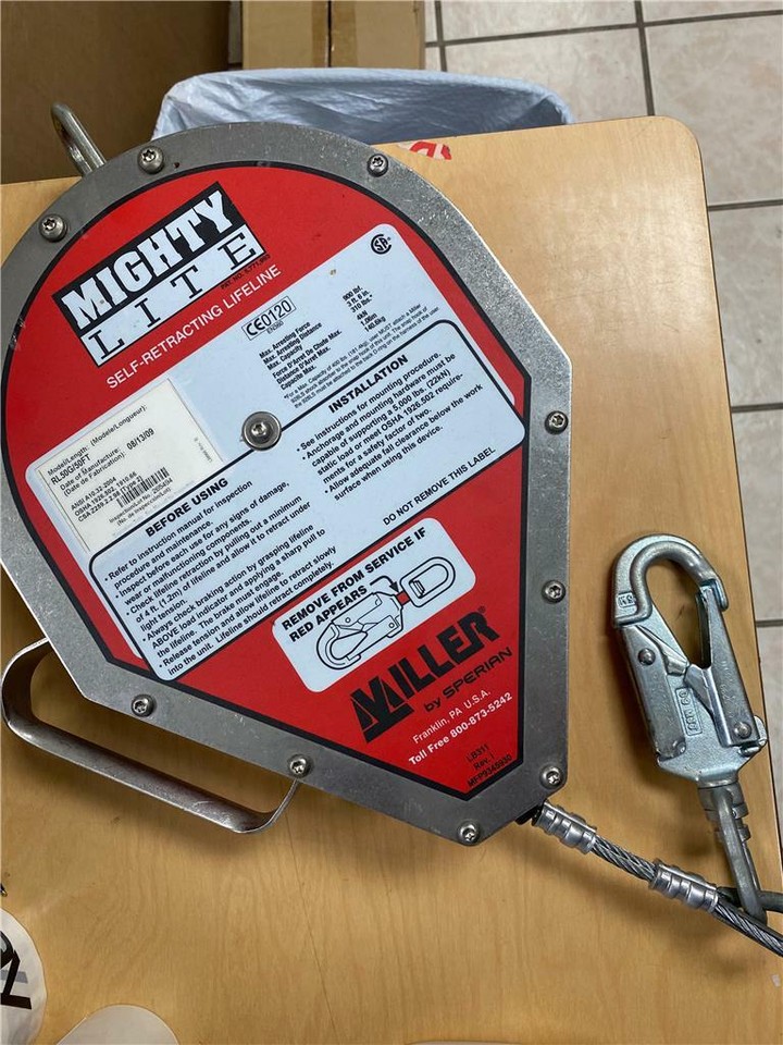 Miller MightyLite 50 ft. Leading Edge Self-Retracting Lifeline - RL50G ...