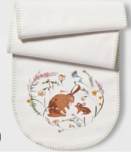 Embroidered Oval Edge White Multi Bunny Rabbit Floral Table Runner Nwot ...