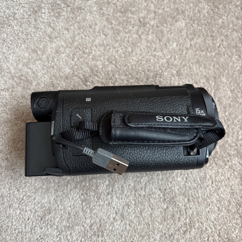 Sony 4k Ultra HD Handycam Video Camera (Model FDR-AX33) BUNDLE- Good ...