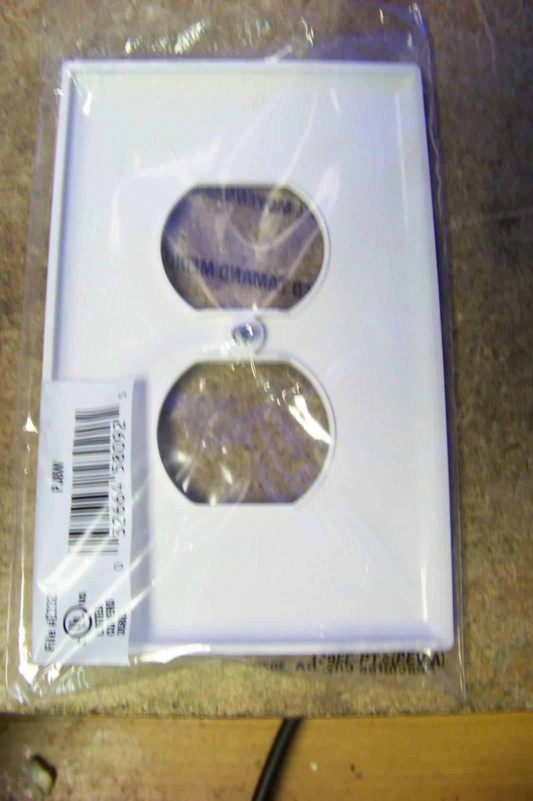 NOS Cooper PJ8W Mid-Size Wallplate Unbreakable, White 1-Gang, Duplex ...