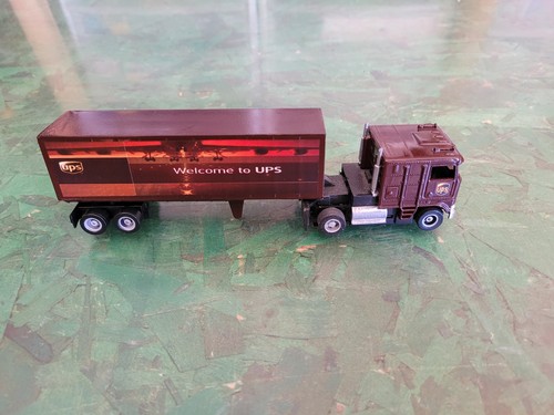 TYCO US1 ELECTRIC TRUCKING - UPS CABOVER SEMI WITH TRAILER. TRACK ...