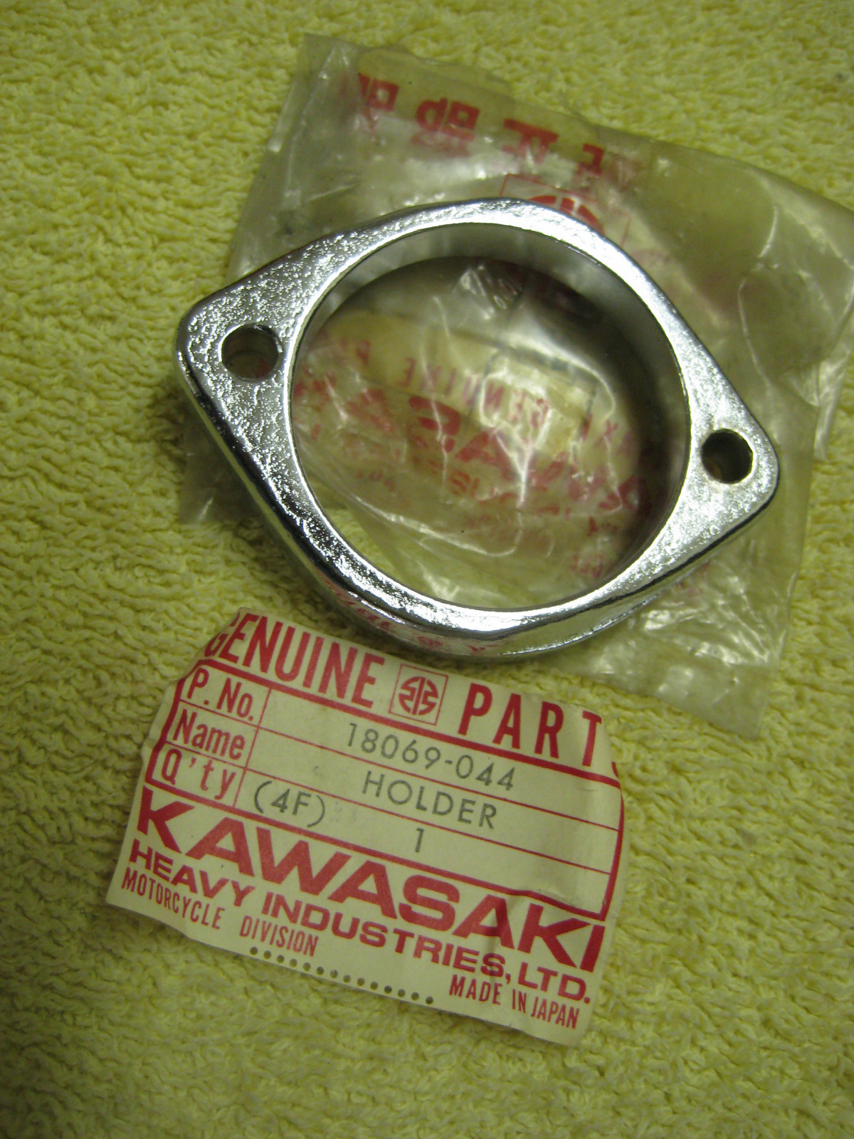 KAWASAKI H1 500 EXHAUST PIPE HOLDER 1973 NOS! | eBay UK