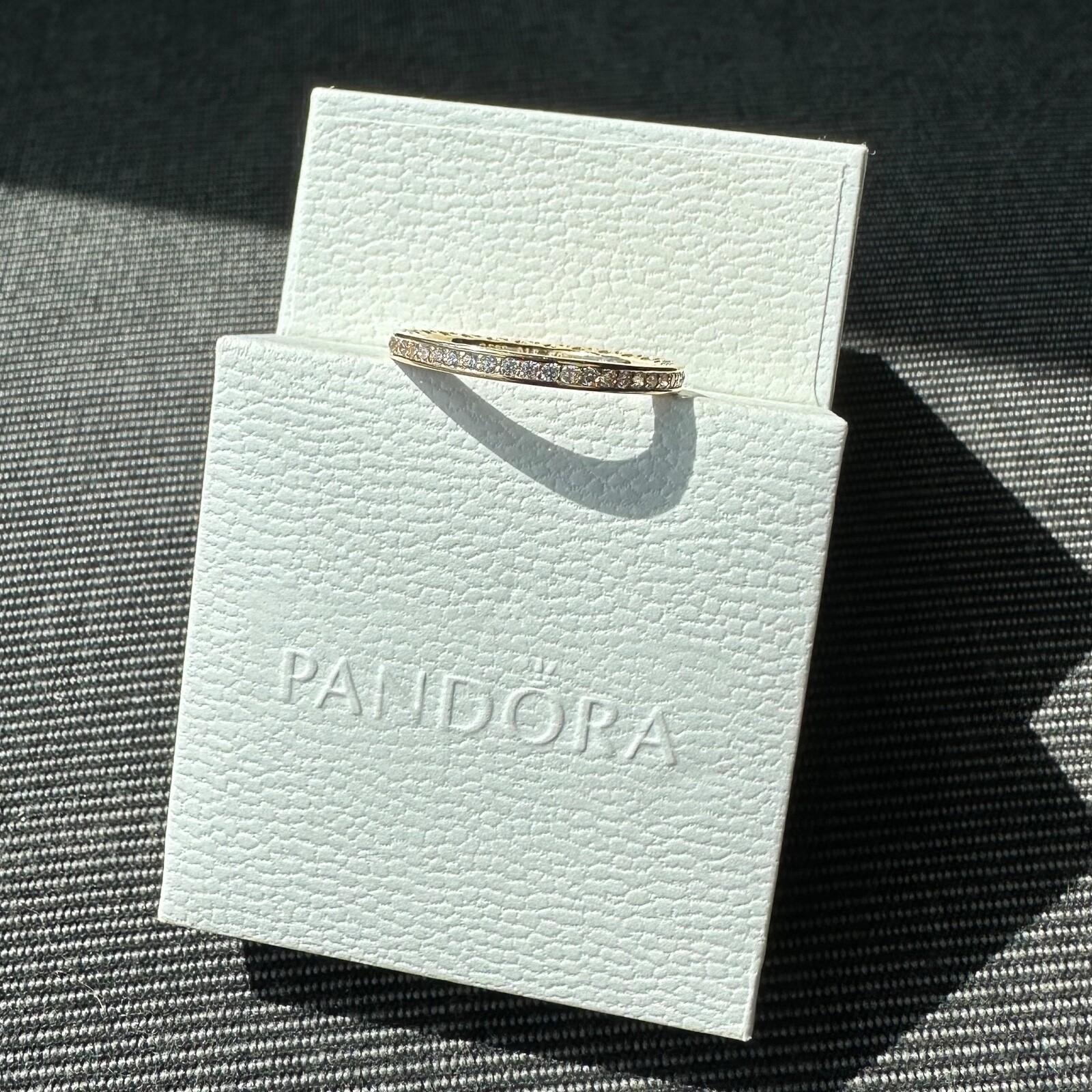 Radiant Hearts of Pandora Band Ring Solid 14k Gold Stackable Retired ...