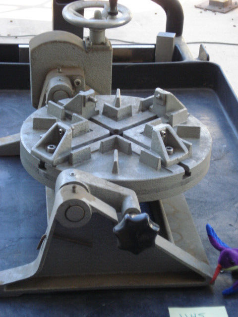 Tilting Trunion Rotary Table - Router & Wedling & Polishing Turntable ...