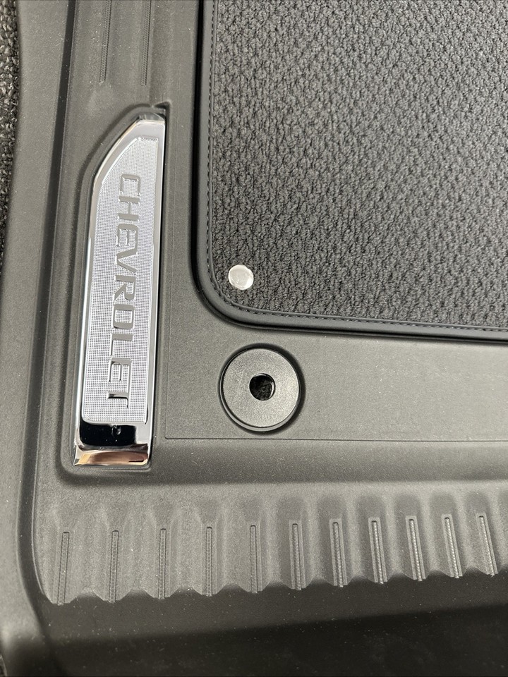 2019-2026 Chevrolet Silverado Front FACTORY Floor Liners 84982184 Black ...