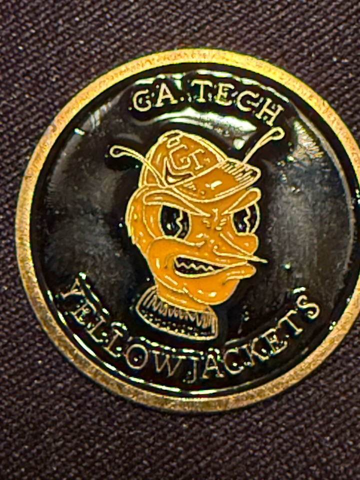 Vintage University Golf Ball Marker - Brass - Non-Magnetic - Retro Duke ...