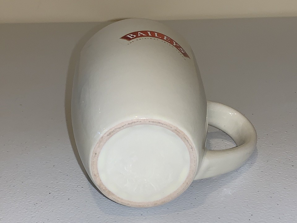 BAILEYS IRISH CREAM MUG Ivory & Red Collectable R A Bailey Signature ...