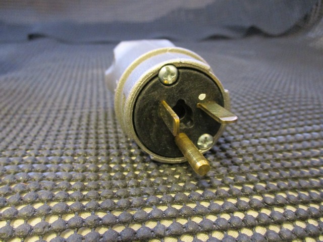 Appleton ECP-2023 125V 2W Electrical Plug for sale online | eBay
