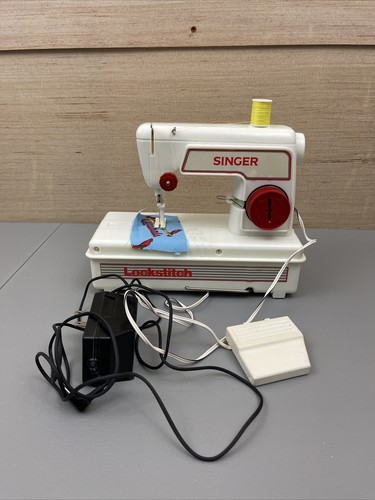 Vintage Singer Lockstitch Toy Sewing Machine | eBay