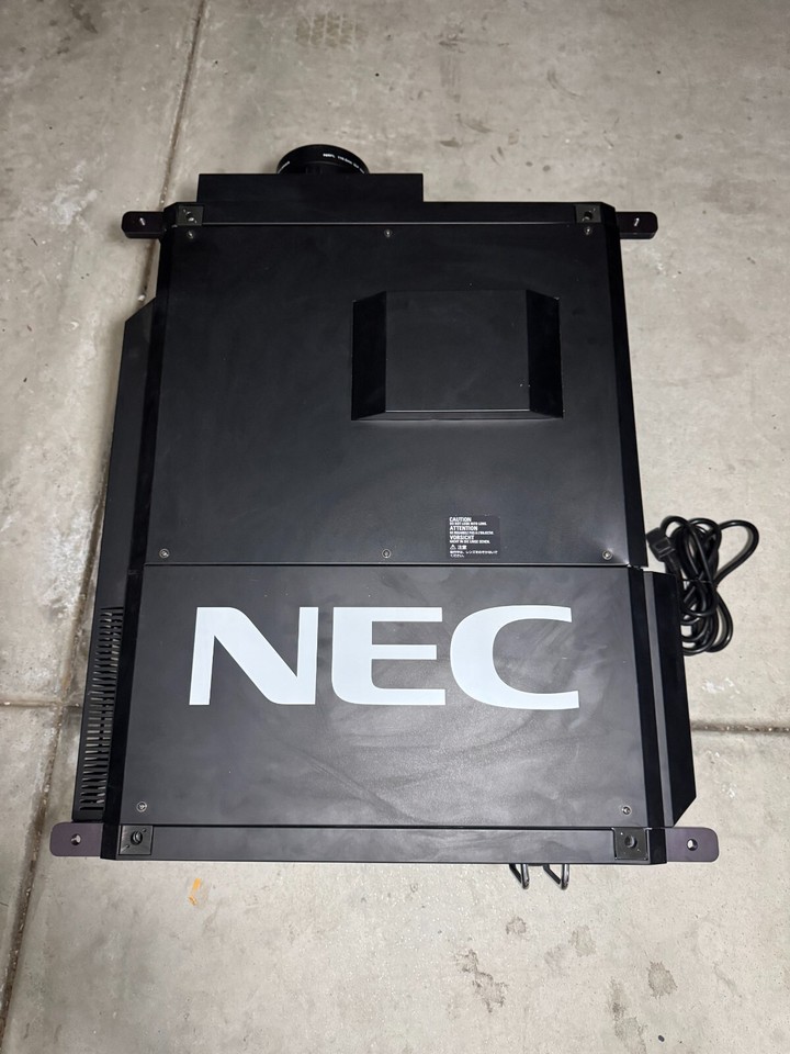 NEC IS8-2K - DLP Projector W/ NEC Cinema L2K-14ZM Lens | eBay