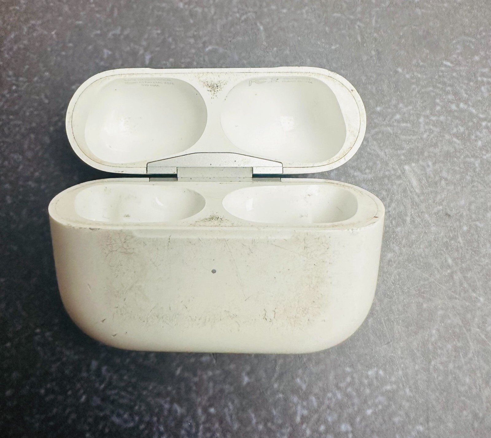 Genuine authentic replacement Apple Airpods Pro A2190 Charging Case 1st ...