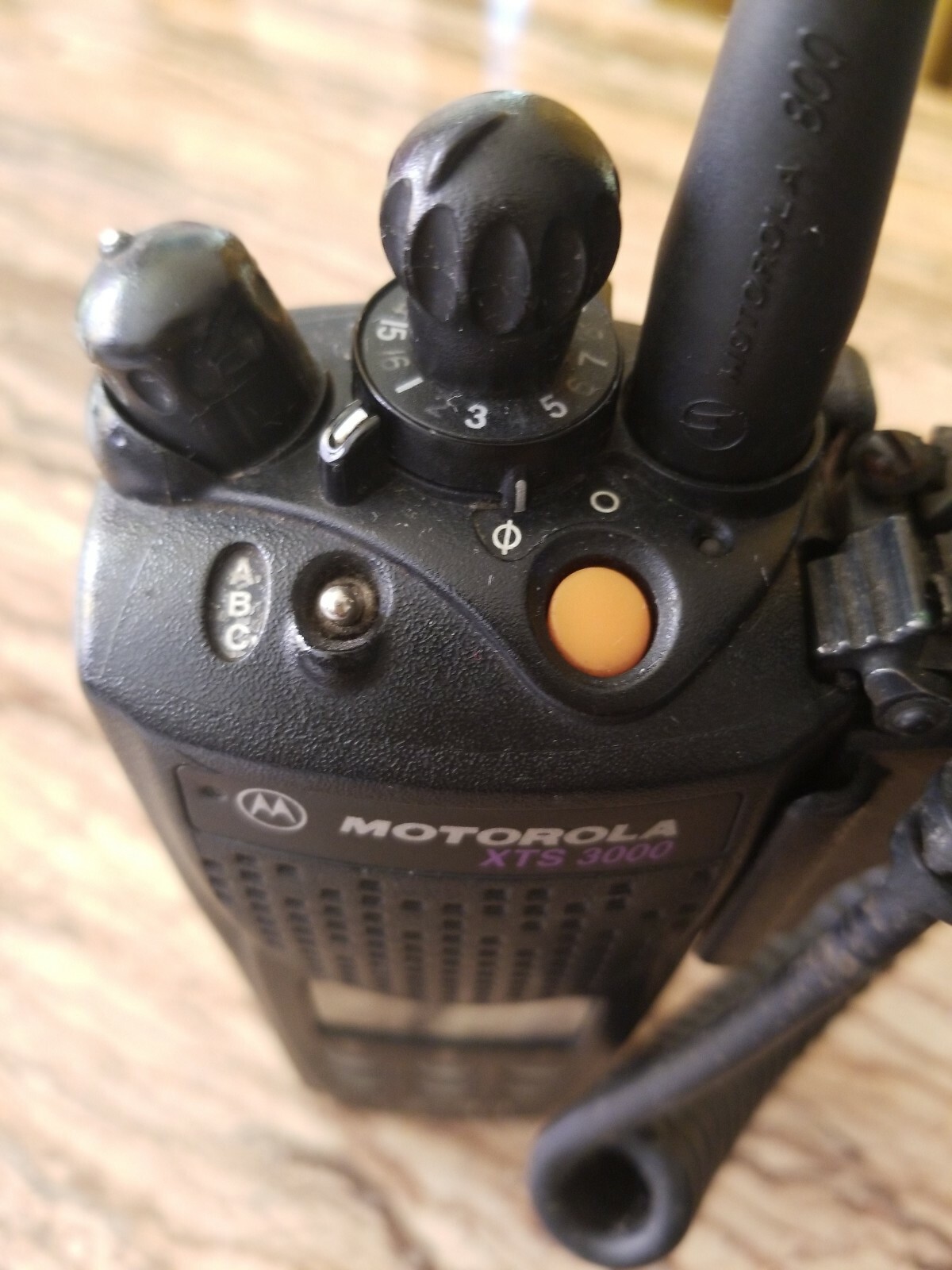 Motorola Astro XTS3000 II P25 Model H09UCF9PW7BN 800mhz Radio Portable ...