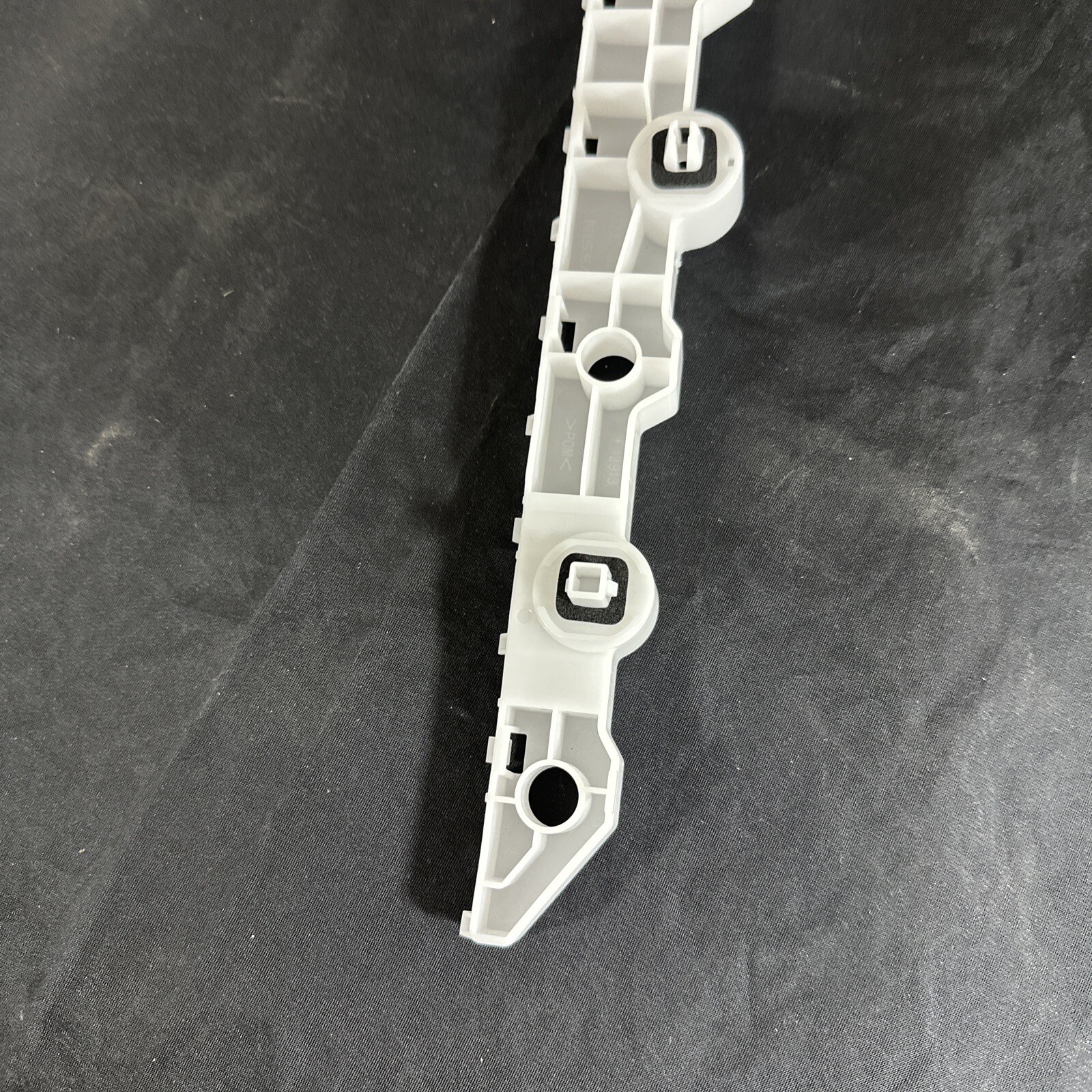Genuine OEM Nissan 85220-3TA0A Side Bumper Bracket Passenger Rear 2013 ...