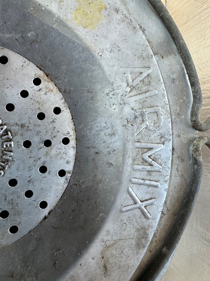 Vintage Air Mix Aluminum Minnow Bucket by The Alva T. Smith Co. | eBay