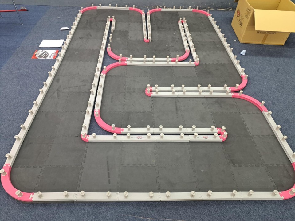 MISSING PCS RCP-Tracks Mini-Z 30cm Mini-96 Kit Track (12x9ft) [RRKSETR ...