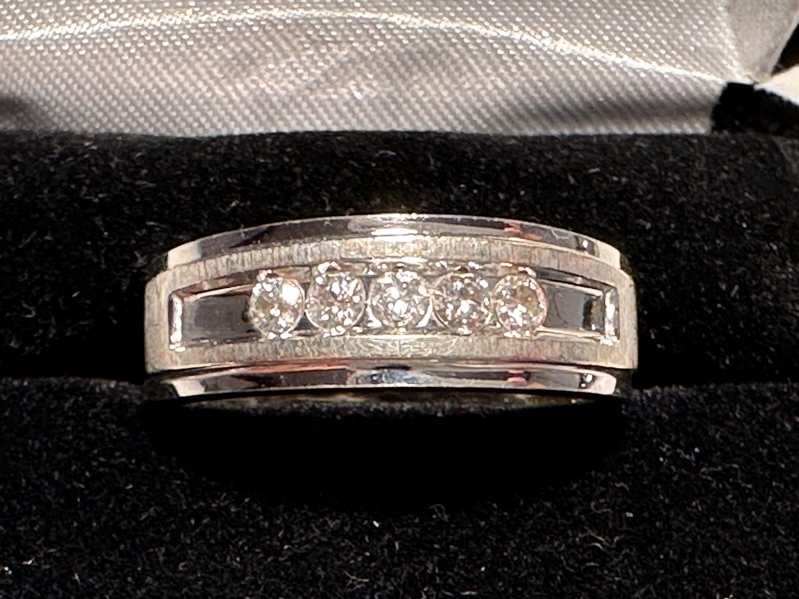 10k White Gold Men's Nat Diamond Wedding Band Ring 0.5 Cttw Kay ...