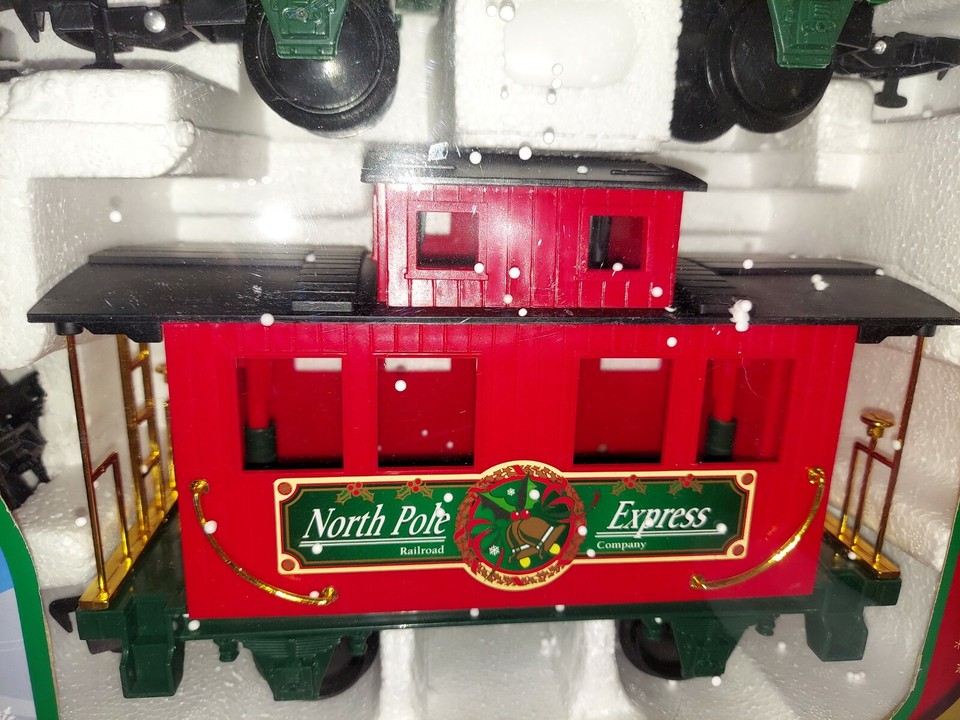 North Pole Express Train Set Battery Operated 22 Piece Set Around ...