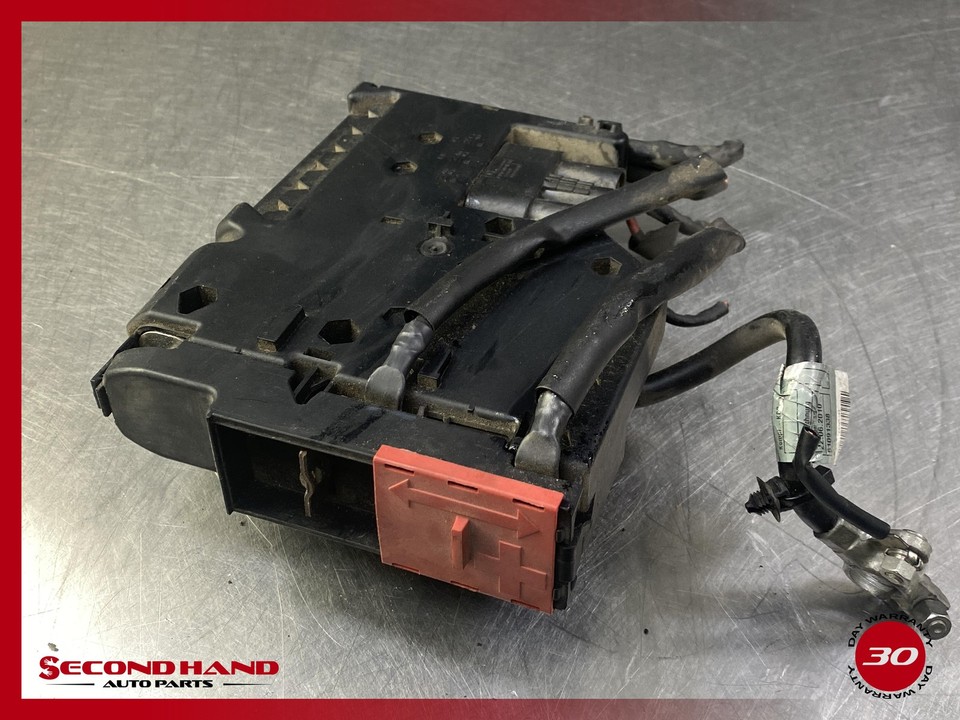 2008-2014 Mercedes W204 C250 C300 Fuse Relay Box Junction Terminal ...