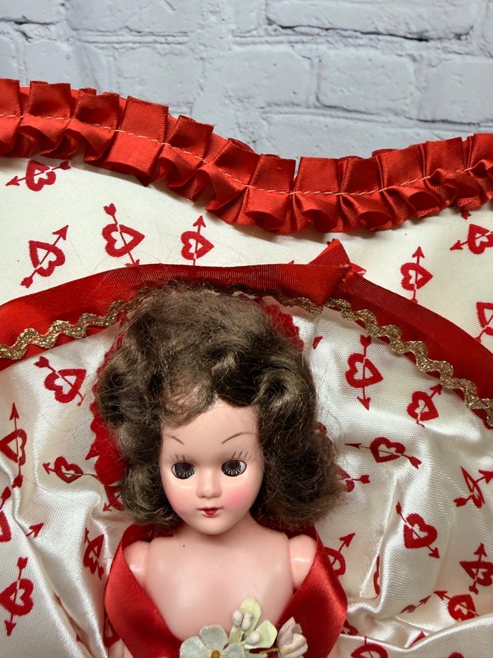 Vtg Valentine Candy Heart Chocolate Box w Sleepy Eye Doll Red White ...