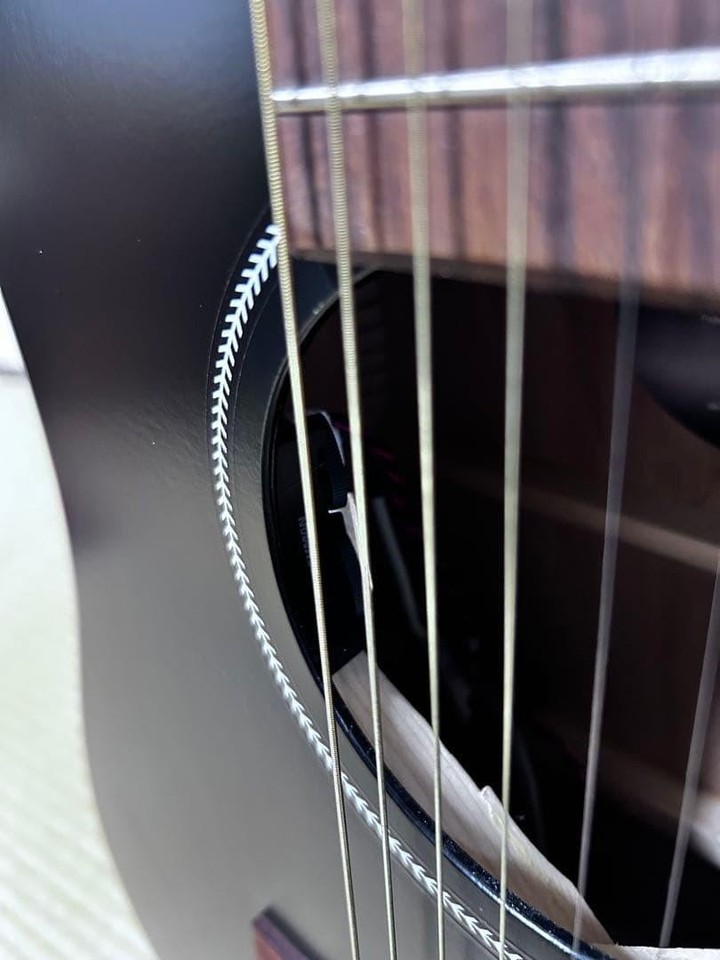 Acoustic Guitar Seagull S6 Classic Black A/E Traditional Dreadnought ...