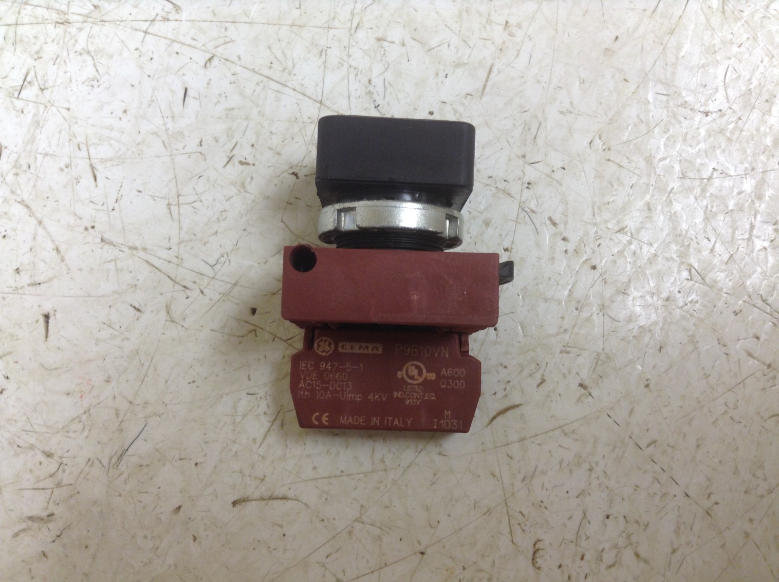 GE General Electric P9B10VN Black Momentary Push Button (OK) | eBay