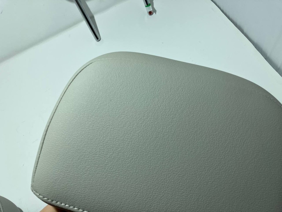 2018-2023 VOLKSWAGEN TIGUAN 2RD ROW REAR SEAT HEADREST SET OF 3 OEM ...