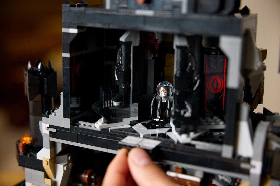 LEGO 10333 The Lord Of The Rings Barad-dur & 40693 Fell Beast- Brand In ...