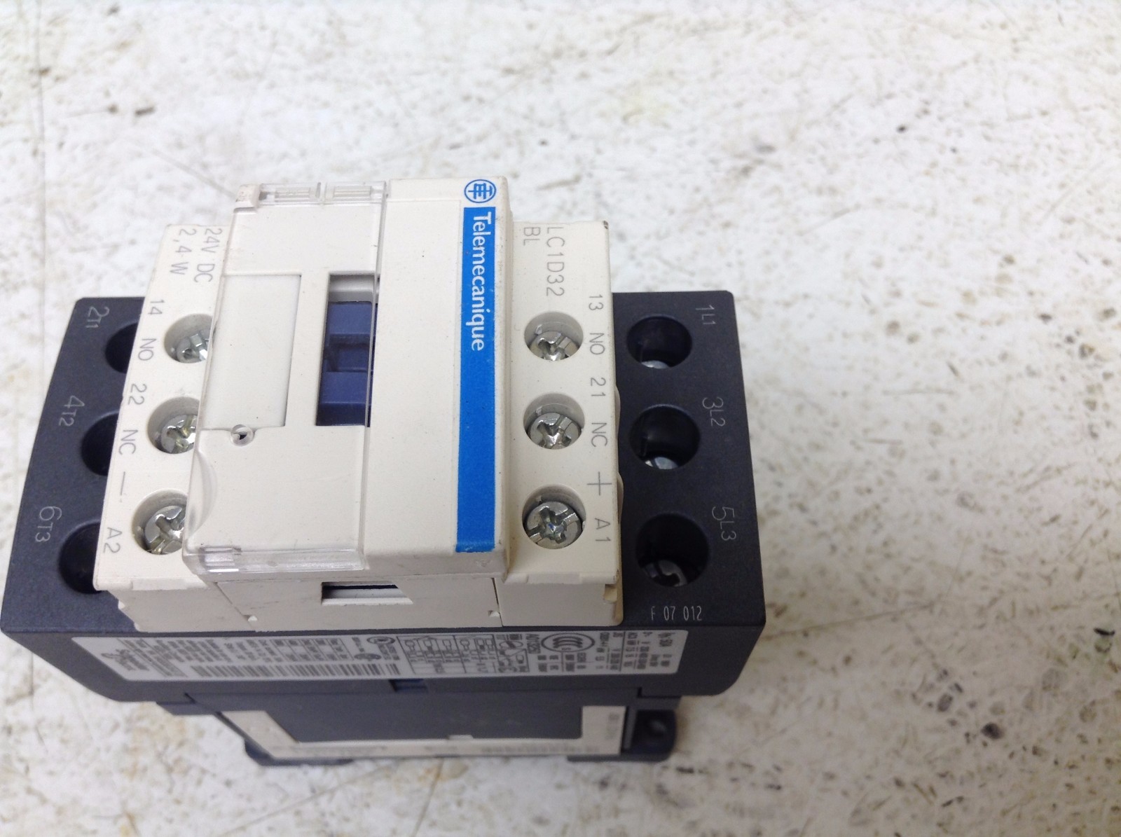 Schneider Telemecanique LC1D32BL 24 DC Coil Starter Contactor LC1D32 BL ...