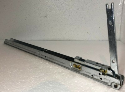 P750 Hotpoint MP676IXH Microwave Main Oven Door Hinge Genuine Spare ...