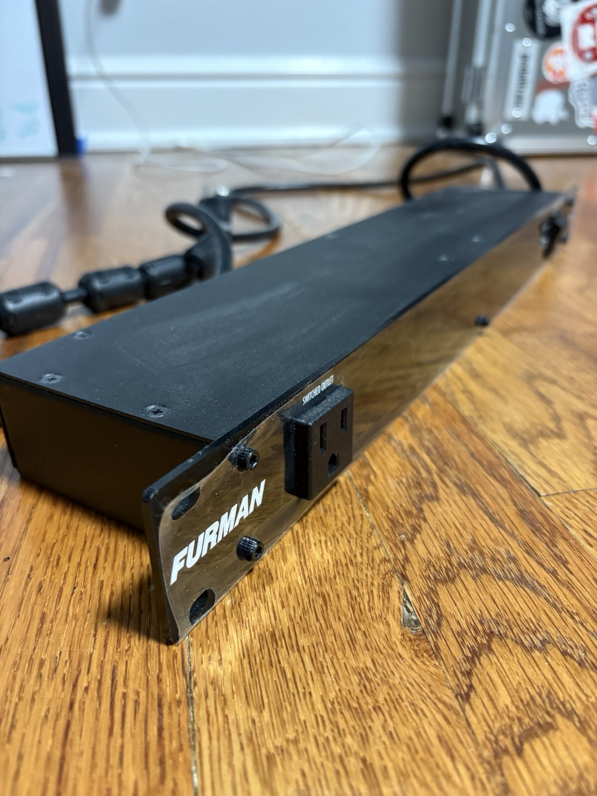 Furman M-8X2 Merit Series 8 Outlet Power Conditioner and Surge ...