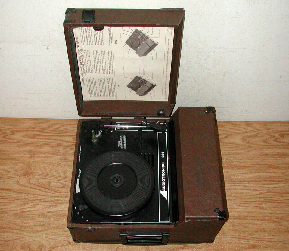 VINTAGE AUDIOTRONICS 336 PORTABLE 4-SPEED CLASSROOM RECORD PLAYER ...