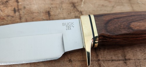 Buck 192 Vanguard Fixed Blade Hunting Knife 420HC Walnut Belt Sheath ...