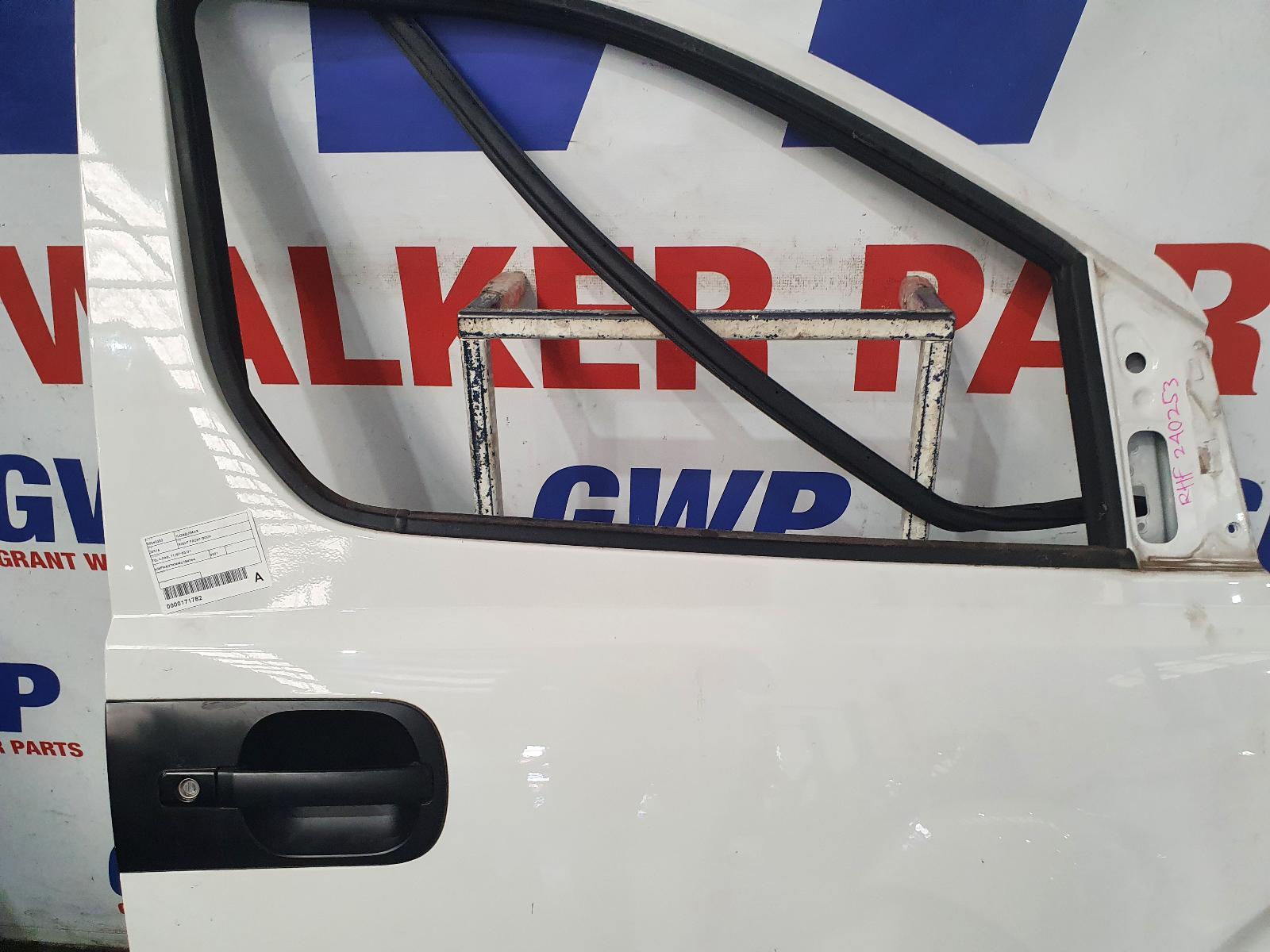 HYUNDAI ILOAD/IMAX RIGHT FRONT DOOR (White), 11/07-03/21 | eBay