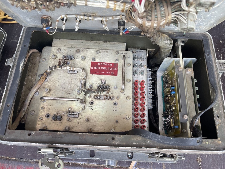 Vintage Military Army Signal Generator PT NO 11036001-19 | eBay