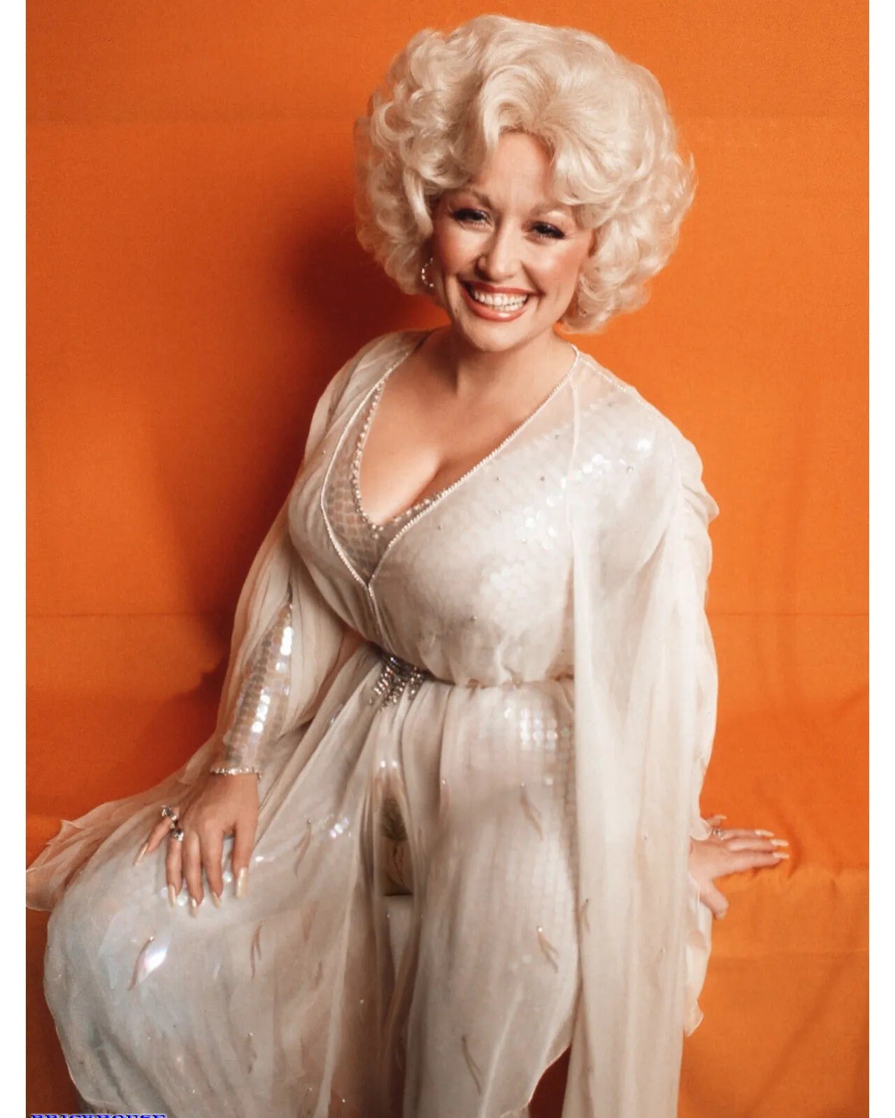A Dolly Parton Posing A White Dress 8x10 PHOTO PRINT | eBay